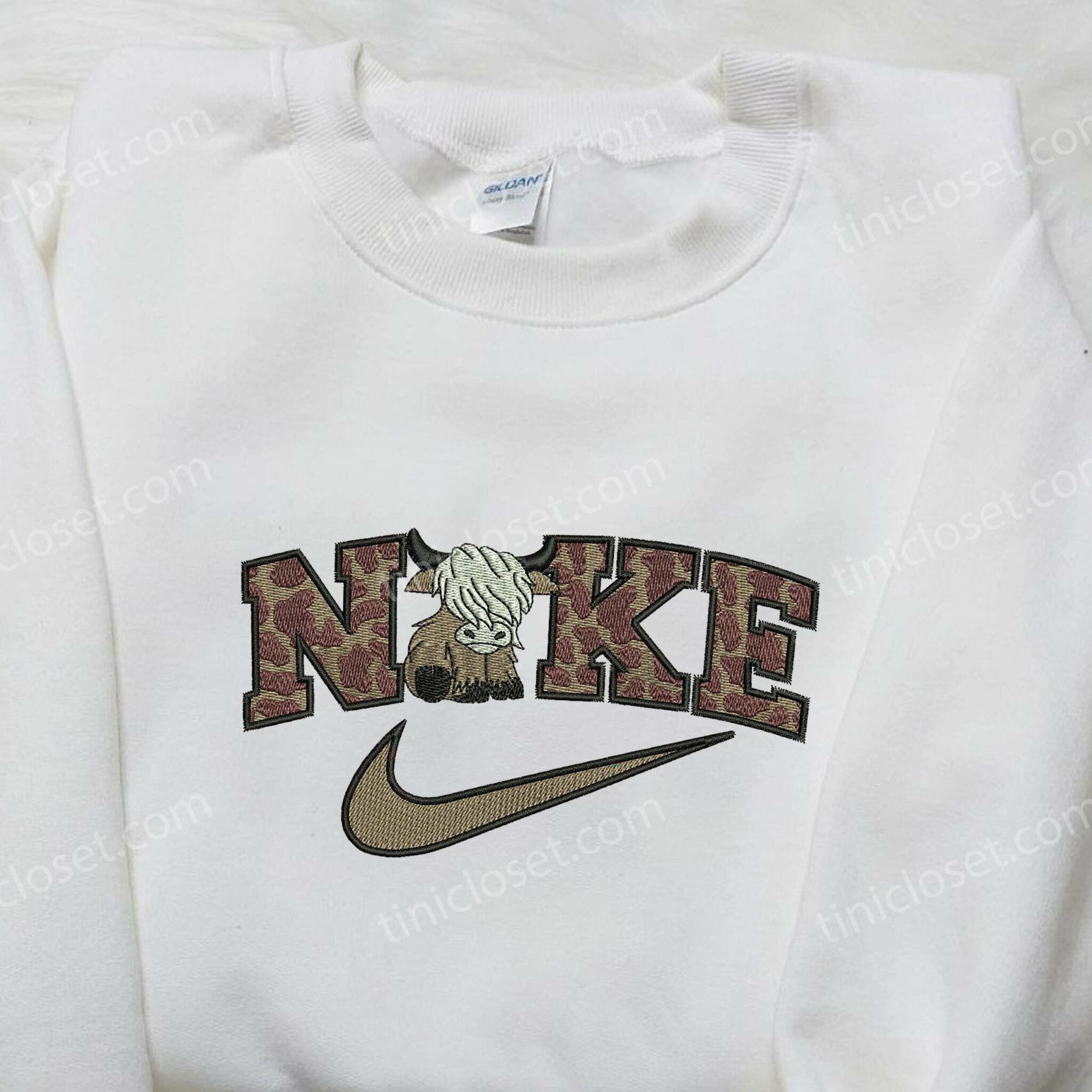 Brown Bull x Nike Embroidered Shirt, Custom Nike Embroidered Shirt ...